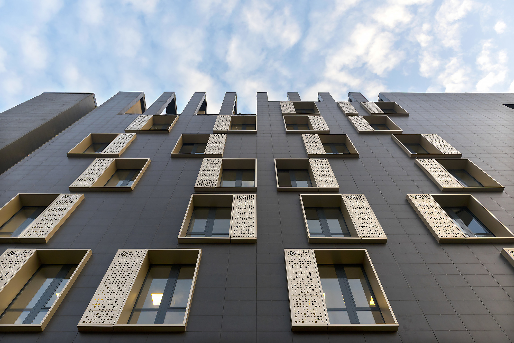 A Guide To 5 Metal Facade Systems - High Quality Metal Curtain Wall ...